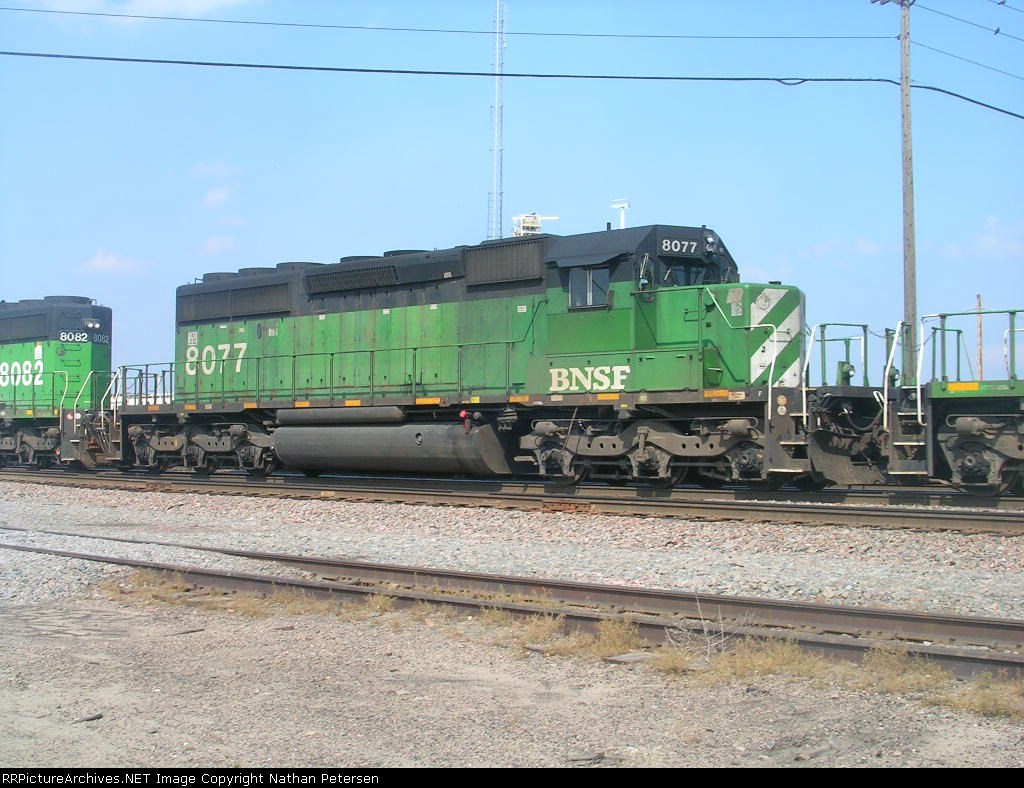 BNSF 8077